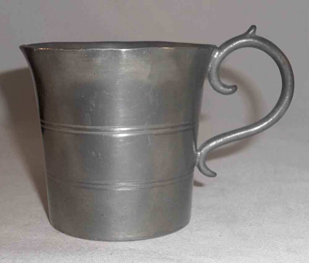 Antique Pewter Small Drinking Cup Round Base, Curved Sides, and Applie ...