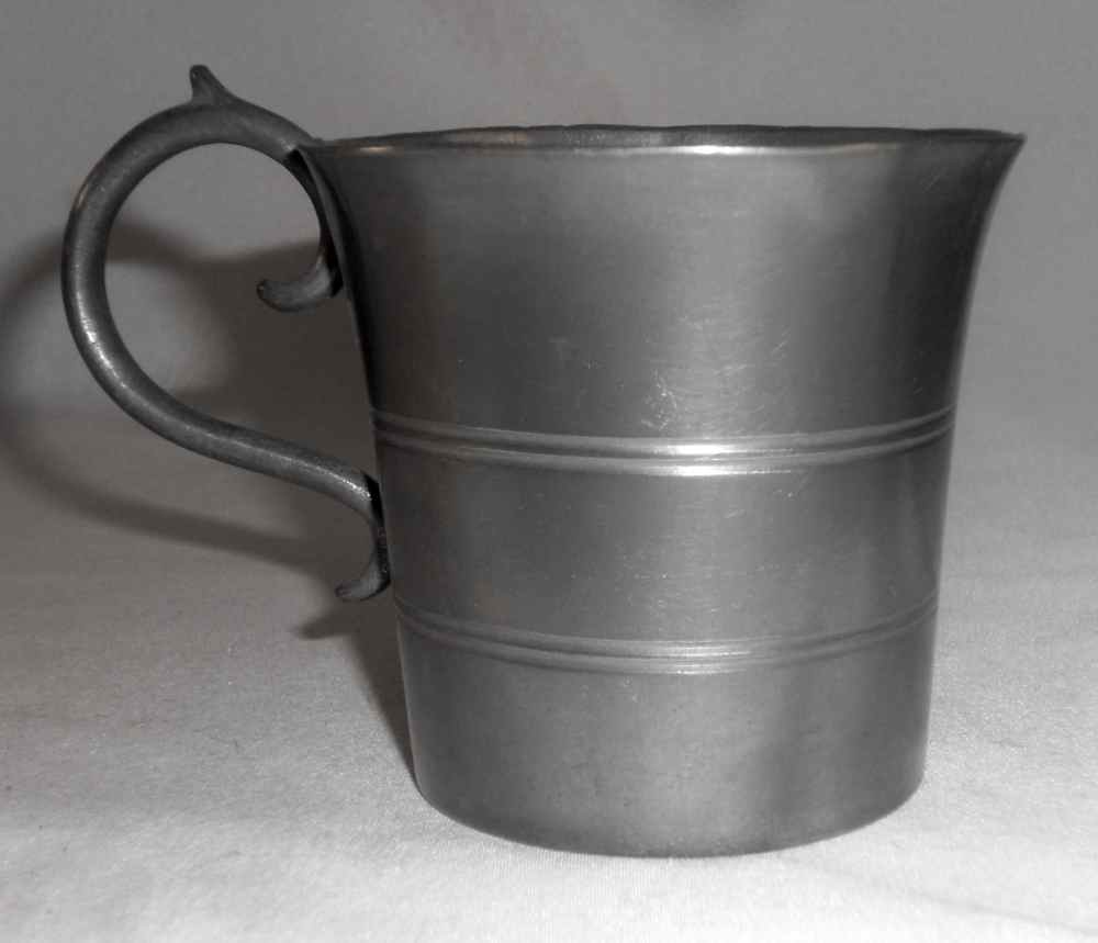 Antique Pewter Small Drinking Cup Round Base, Curved Sides, and Applie ...